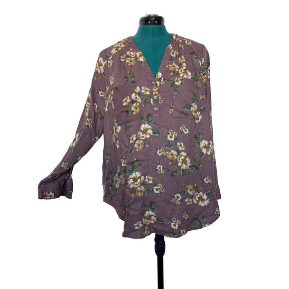 torrid | Tops | Torrid Popover Top Women Mauve With Floral Vneck Henley ...